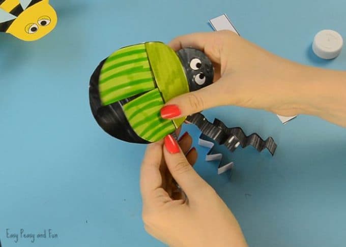 Beetle Paper Hand Puppet Template - Easy Peasy and Fun