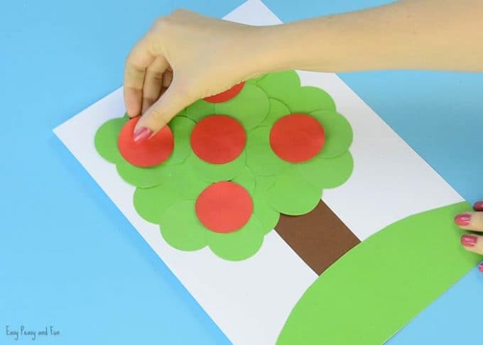 Apple Tree Circle Punch Craft - Paper Collages - Easy Peasy and Fun