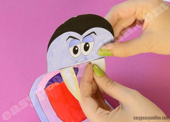 Printable Halloween Puppets - Easy Peasy and Fun