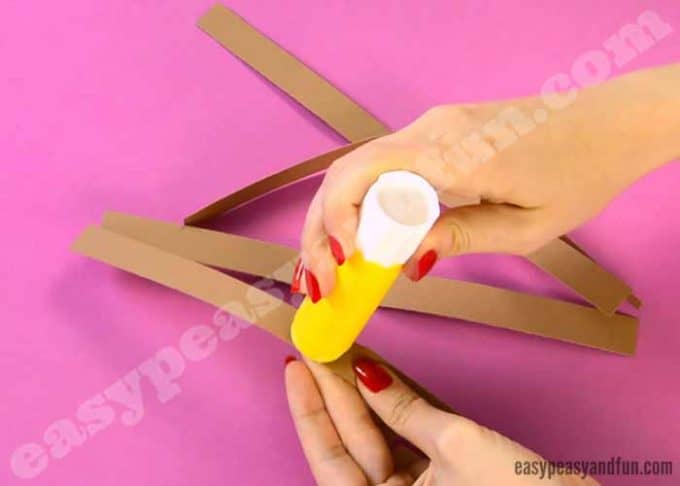 Paper Ball Reindeer Craft - Easy Peasy and Fun