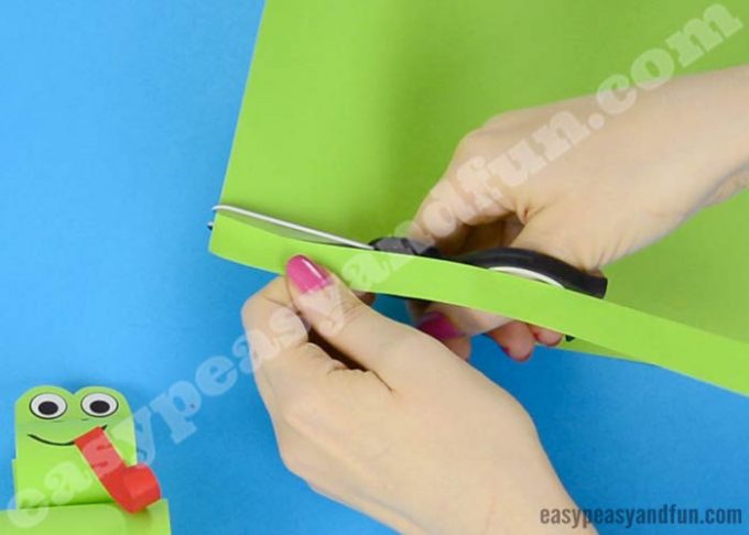 Construction Paper Frog Craft - Sitting on A Water Lily Leaf - Easy ...
