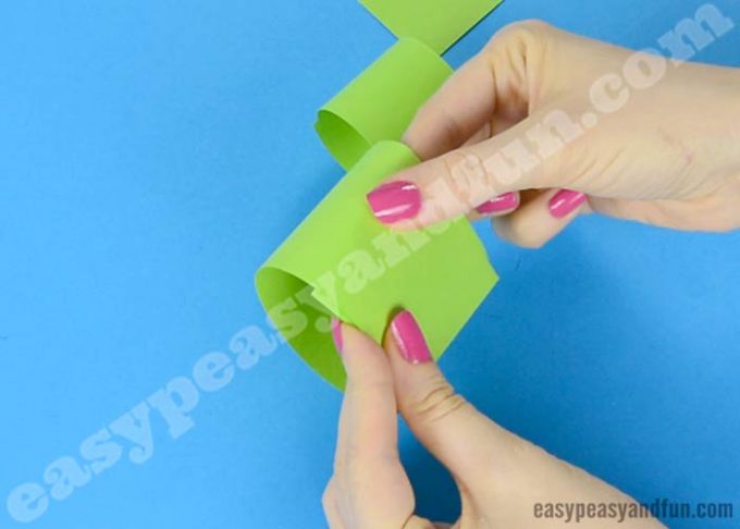 Construction Paper Frog Craft - Sitting on A Water Lily Leaf - Easy ...