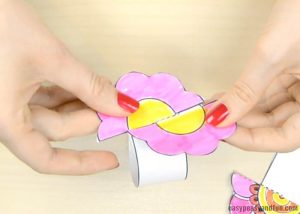 Flower Paper Bracelets for Kids - Easy Peasy and Fun