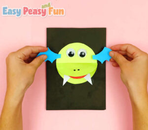 DIY Monster Halloween Card (Cute Monster Craft) - Easy Peasy and Fun