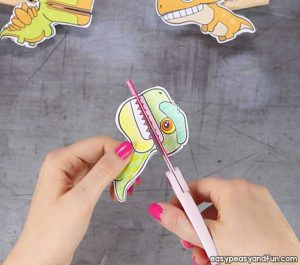 Dinosaurs Clothespin Puppets - Printable Paper Craft - Easy Peasy and Fun
