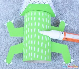 Crocodile Toilet Paper Roll Craft - Easy Peasy and Fun