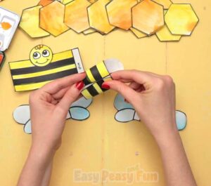 Honeycomb and Bees Craft - Easy Peasy and Fun