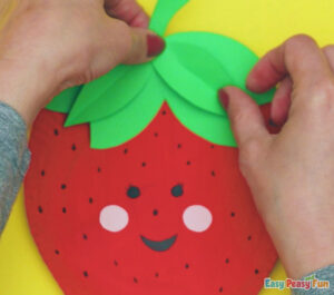 Paper Plate Strawberry Craft - Easy Peasy and Fun