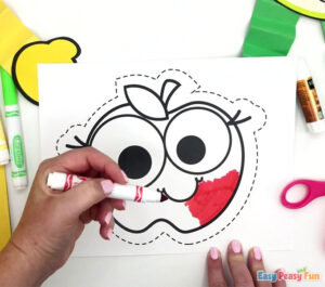 Easy Apple Craft Template - Easy Peasy and Fun